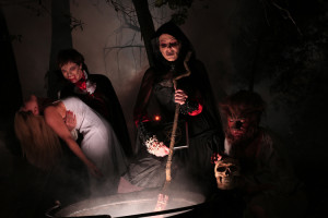 Horror Lighting Tutorial – Photography & Video Tutorial - The Slanted Lens